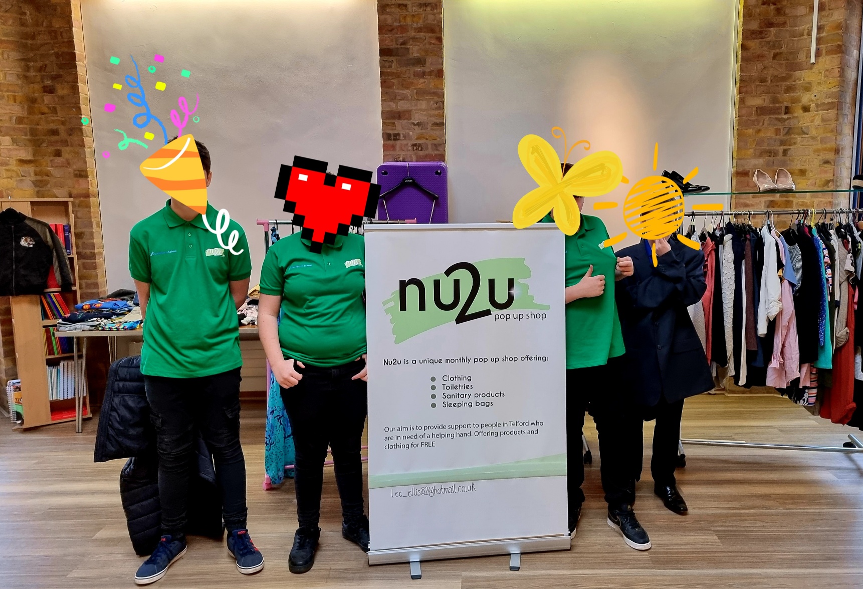 Students help with 'pop up shop' - Smallbrook School
